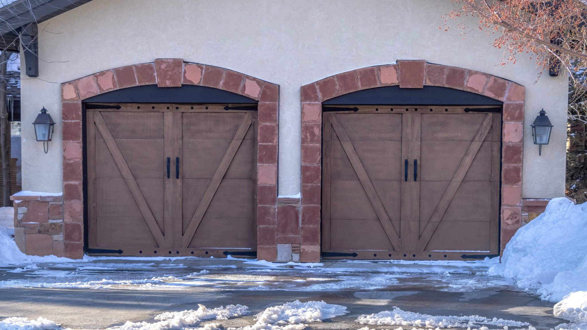 Preparing Wooden Garage Doors For Winter - Crocketts Gates